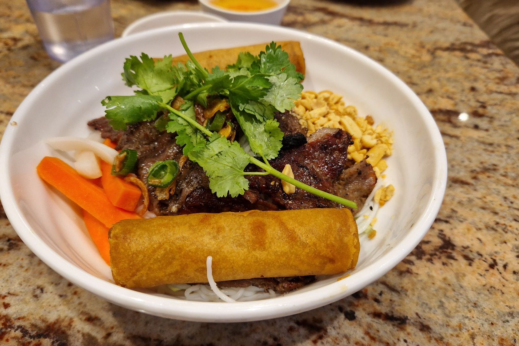 Pho Bang New York – Le Pho qui fait vibrer le Chinatown de Montréal ...
